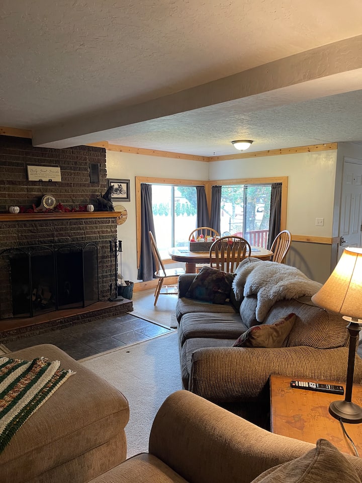 Bear Canyon Rm - Near I-84 - La Grande, OR