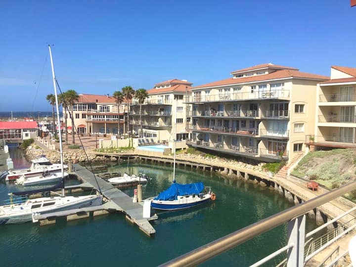 Quarter Deck 10 - Saint Francis Bay