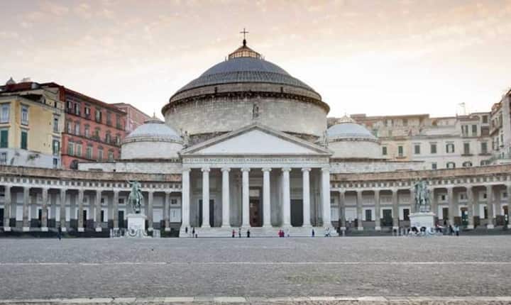 B&b Relais Piazza Del Plebiscito - 나폴리