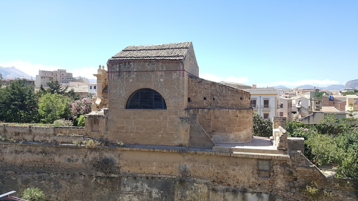 Appartamento Con Vista Sulla Chiesa Di S.ta Venera - Palermo