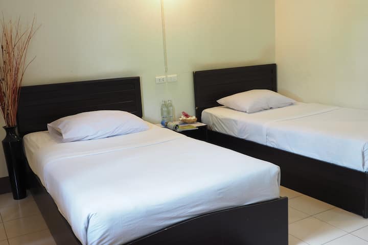 Phutawan Kan Resort - Kanchanaburi