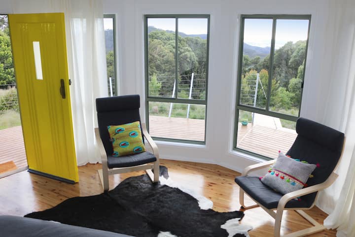 Spiral House – Mountain Hideaway For Two - Robertson, Australia