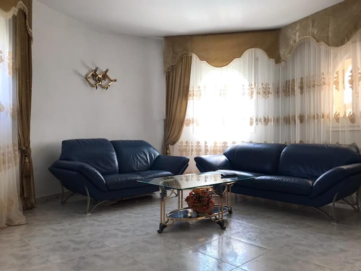 Beautiful Villa 5 Min From The Beach - Empuriabrava