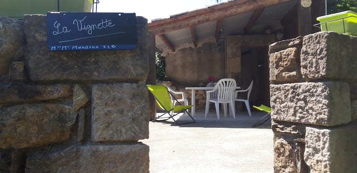 Gite Dans Hameau Cévenol Bord De Rivière - Joyeuse