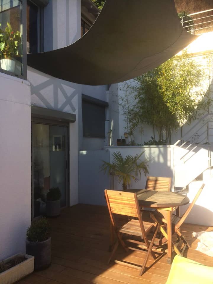 Grande Maison à Tours, Proche Du Centre-ville - Tours