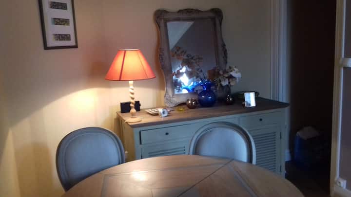 Petit 2 Pièces Très Calme, Agréable 5 Mns De Paris - Charenton-le-Pont