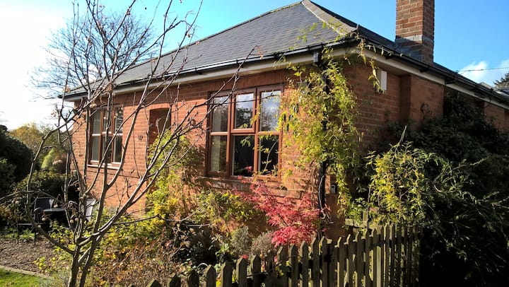 Large Private Garden - National Park & Near Beach - Dorset