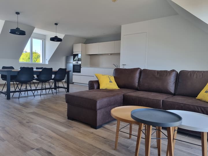 Appartement Dans Une Petite Cité De Caractère - Plozévet