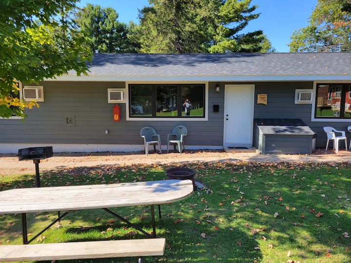 Lake Chetek Vacation Rentals & Homes - Wisconsin, United States | Airbnb
