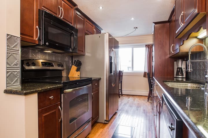 Executive One Bedroom Condo - Edmonton