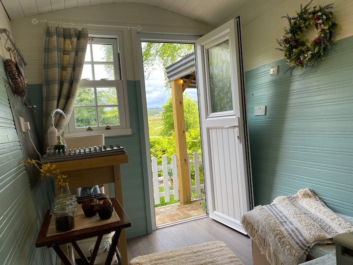 Cute Shepherds Hut In The Lake District - Ullswater