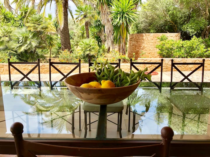 Peaceful Nature Getaway With Pool & Mountain Views - Son Serra de Marina