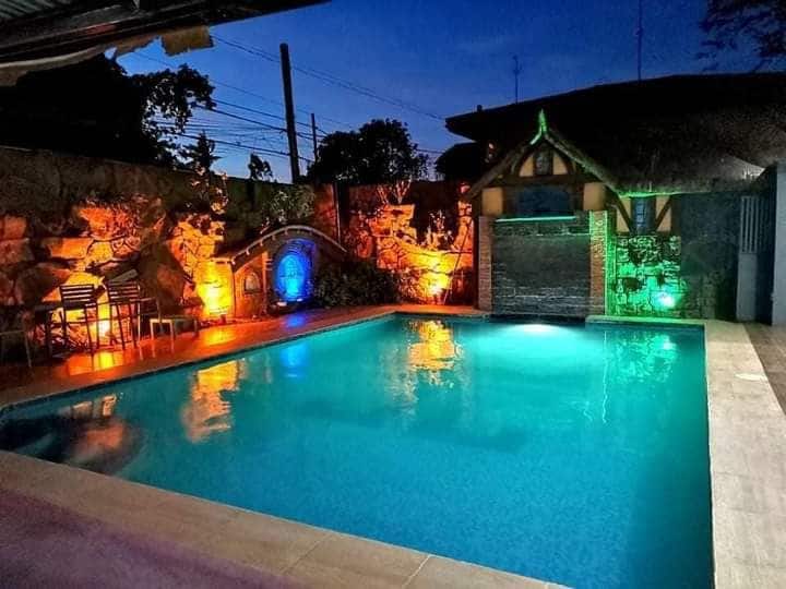 Hobbiton Inspired Pool Villa- Near Bacolod City - Bago City