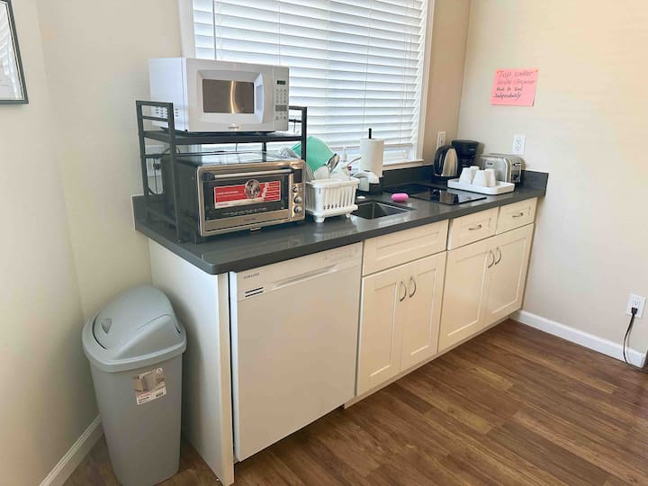 Relax And Unwind | Cozy 2b2b Almaden Home - San Jose