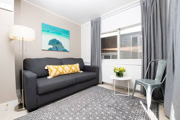 Sunnyside Cottage Guest Suite - Newport, RI