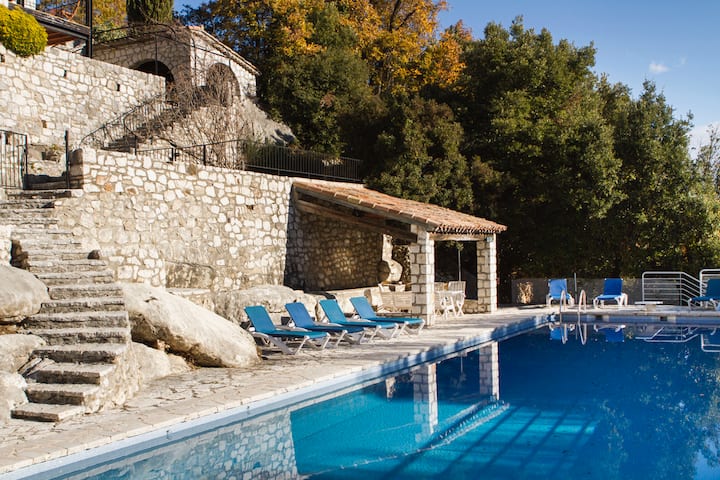 Panoramic View With Pool, Tourrettes Sur-loup - Gréolières les Neiges