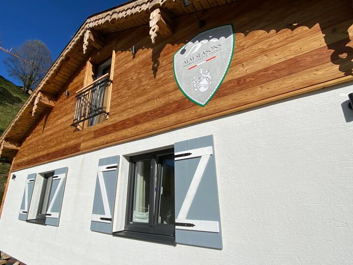 Alm Seasons Premium Chalet****(s) - Saalbach