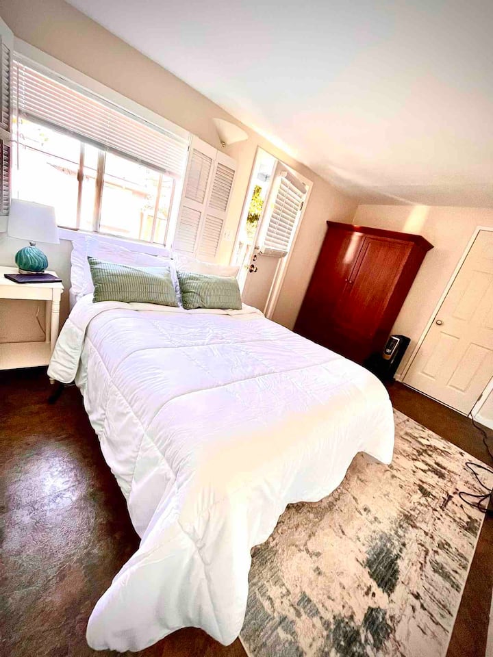 Adorable One Bedroom - San Rafael