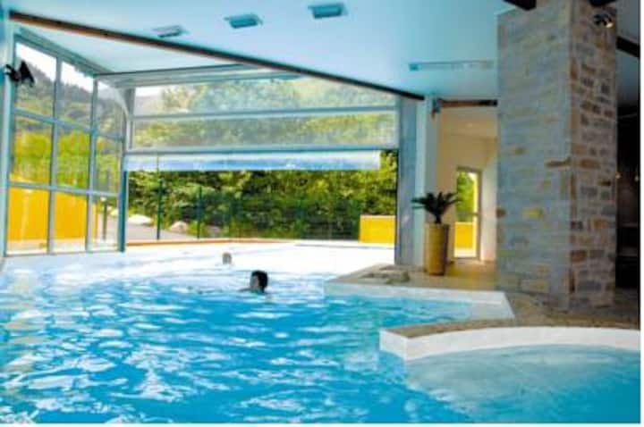 Appartement 2 Ch , Terrasse, Piscine Et Parking - Cauterets
