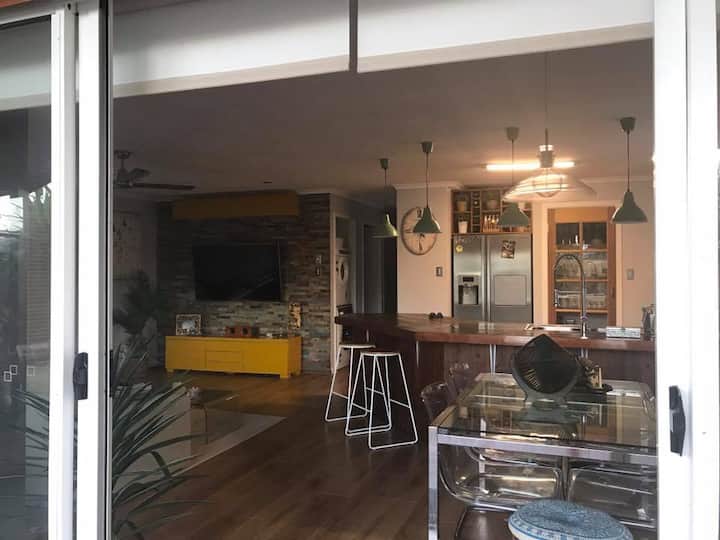 Perfect House For Christmas & Nye - Coolangatta