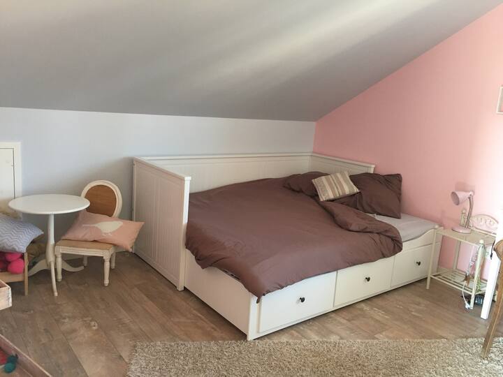 Chambre Dans Maison, 5 Min Du Centre De Moulins - Moulins