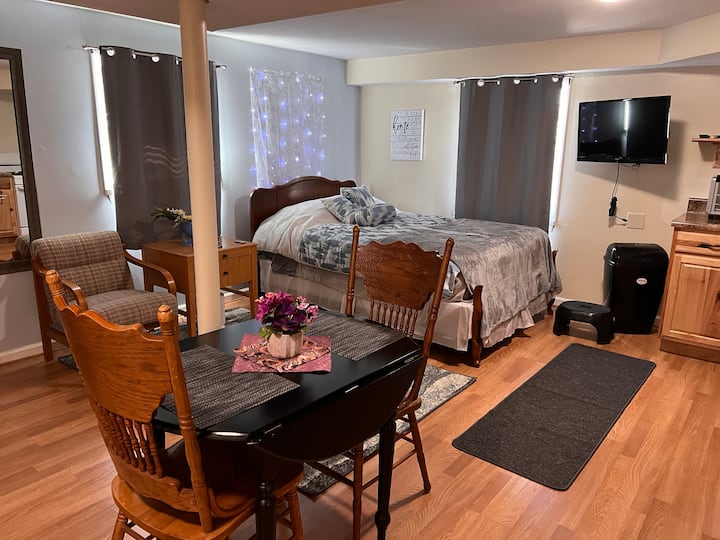 Sweet Apartment With Lovely Views - Roanoke, VA