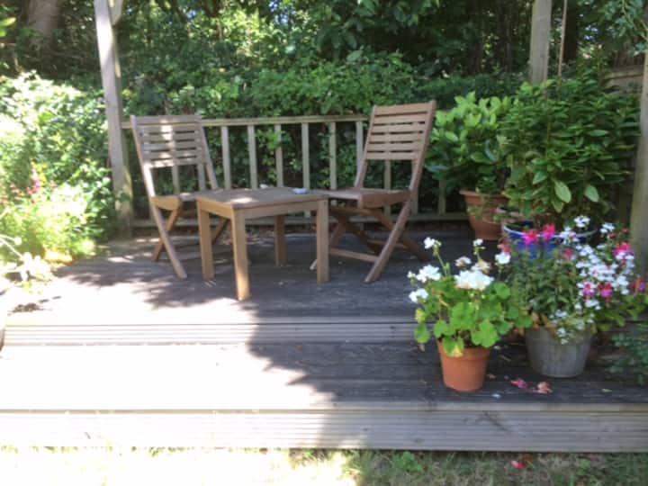 Double Room In Quiet Modern House . Own Bathroom. - Bexhill