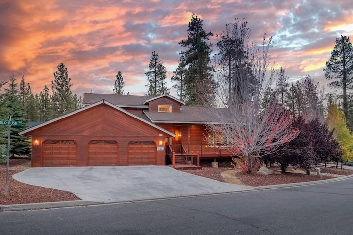 Gold Rush Lodge- 3br, Pool Table And Deck - Big Bear Lake, CA
