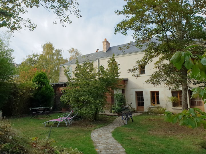 The Secret Garden (Tours 37000) - Tours