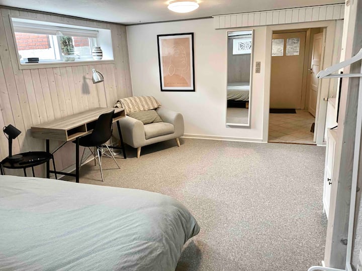 Two Bedrooms In Basement. Close To Beach. - Esbjerg