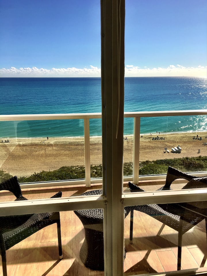 Luxury Ocean Views From Every Room - Miami Beach, FL