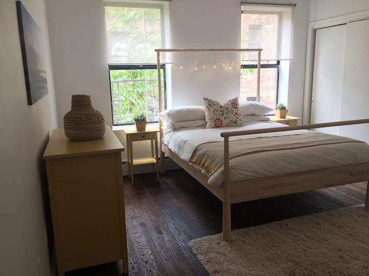 Peaceful Retreat Only Minutes From Nyc - Union City, NJ