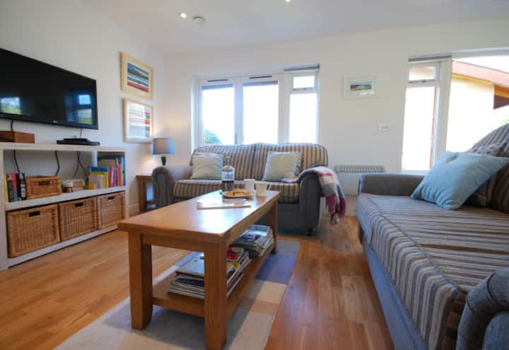 Stunning House Walking Distance To Beach & Village - Porthtowan