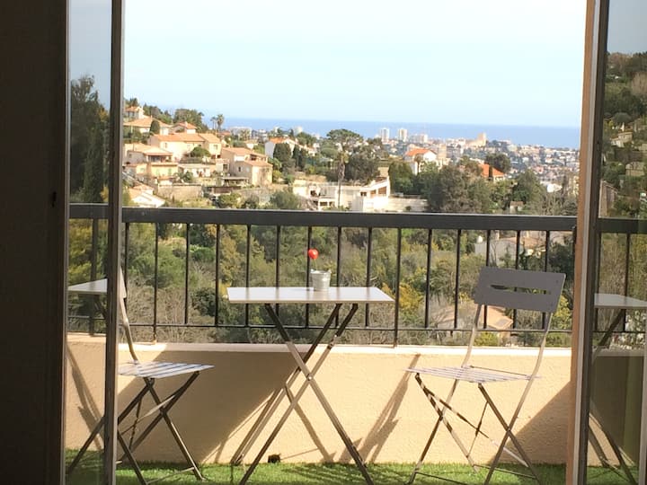 Adorable Studio Vue Mer&montagne à 5mn Des Plages - Vallauris