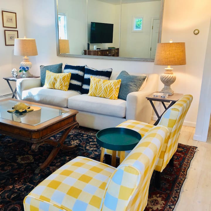 Newport Winter Rental In The Point Neighborhood - Newport, RI