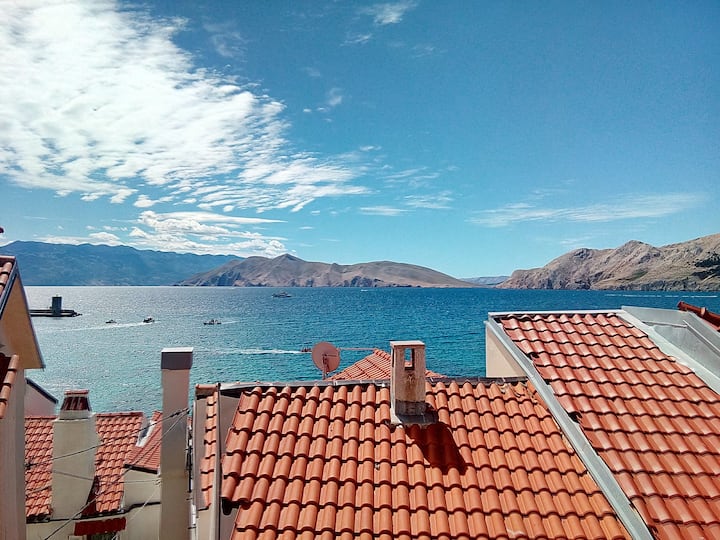 A1 For 2-4 People,by The Sea ,Center, Free Parking - Baška