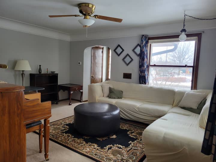 Convenient And Centrally- Located Shared Duplex - Edina, MN