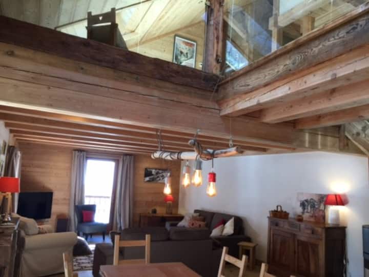 **La Grange**  Spacieux  Et Lumineux Appartement - - Molines-en-Queyras