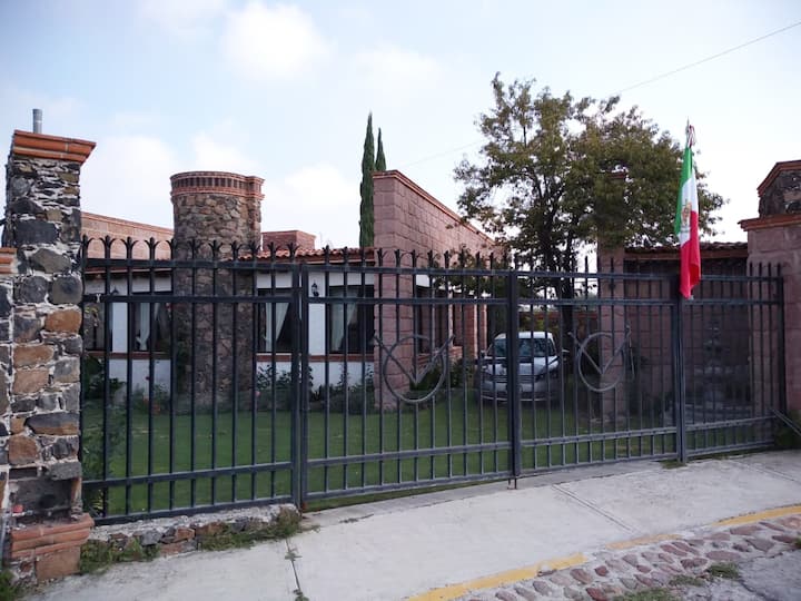 Linda Casa Rústica En Tequisquiapan - Querétaro