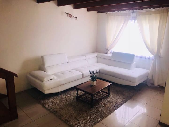 Casa Grande En Pucón A Pasos De Todo - Pucón