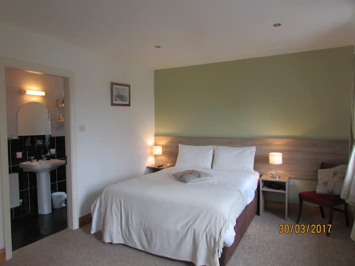 Watersedge Is A Purpose Built B&b - Kenmare