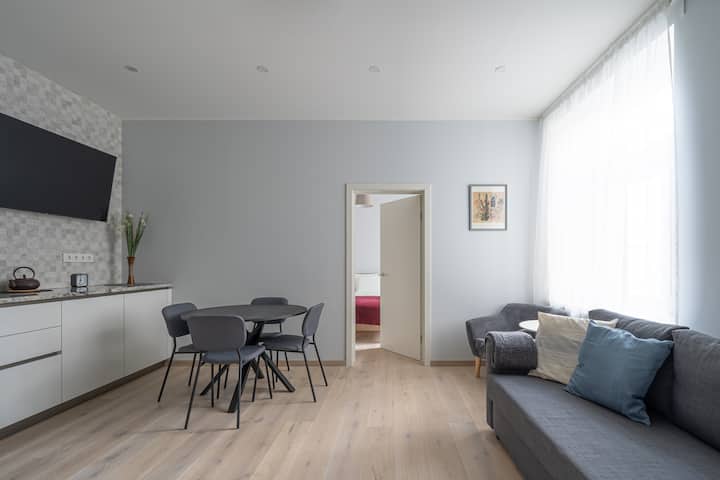 Guest Favorite | 2 Separate Brs | Quiet Apartment! - Riga