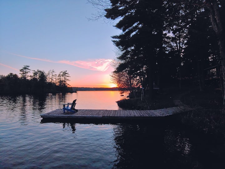 Boat Access Lakefront Island Cottage In Muskoka - Gravenhurst