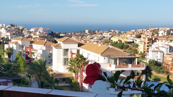 Atico En Mijas Costa Con Vistas Al Mar Y Al Golf - La Cala de Mijas