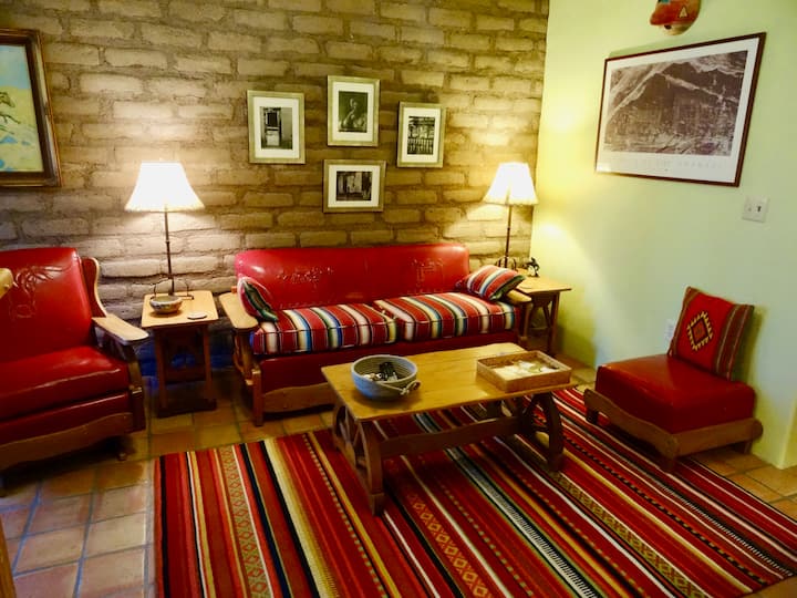 Black Arrow Hideaway ~ Private Luxury Quarters - Sonora