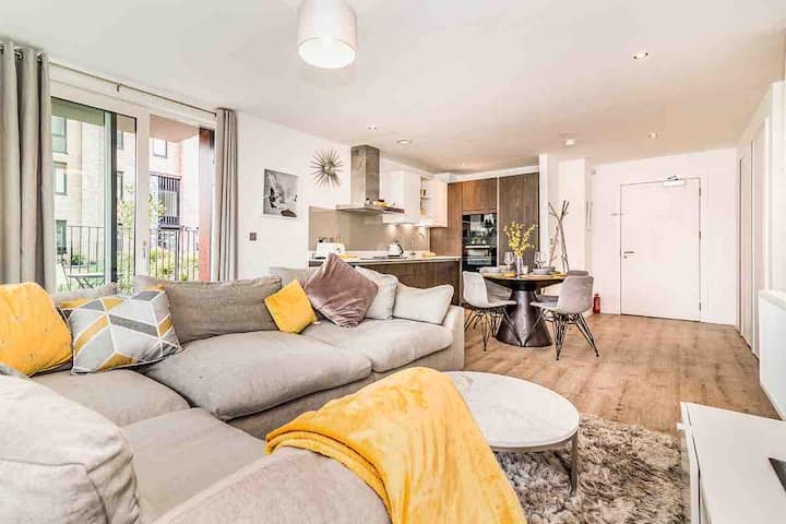 Contractor Stays: 
Perfect For Trade Crews. - Salford