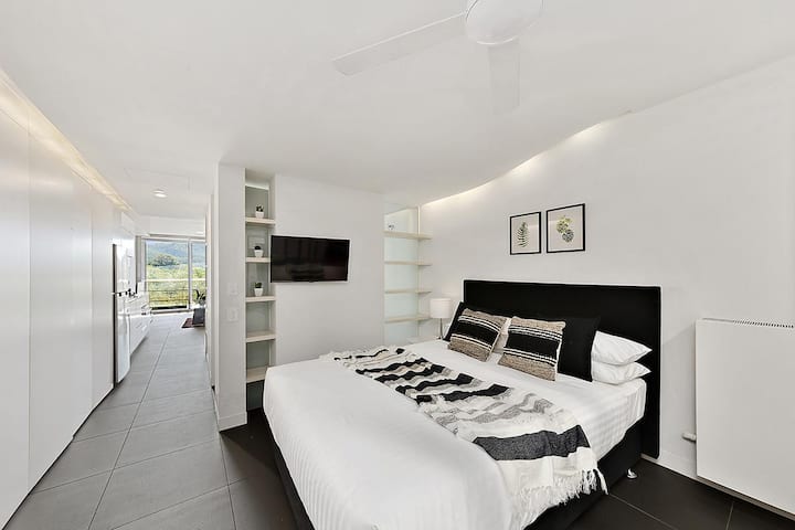 Trendy Unit At Ovolo Nishi | Central W/ Parking - Canberra