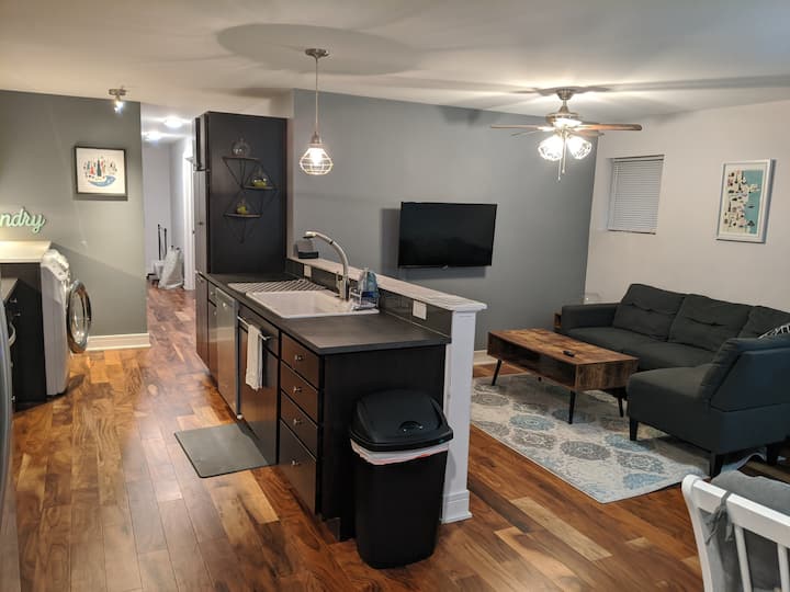 Private 2 Bedroom Retreat - Bucktown - Chicago