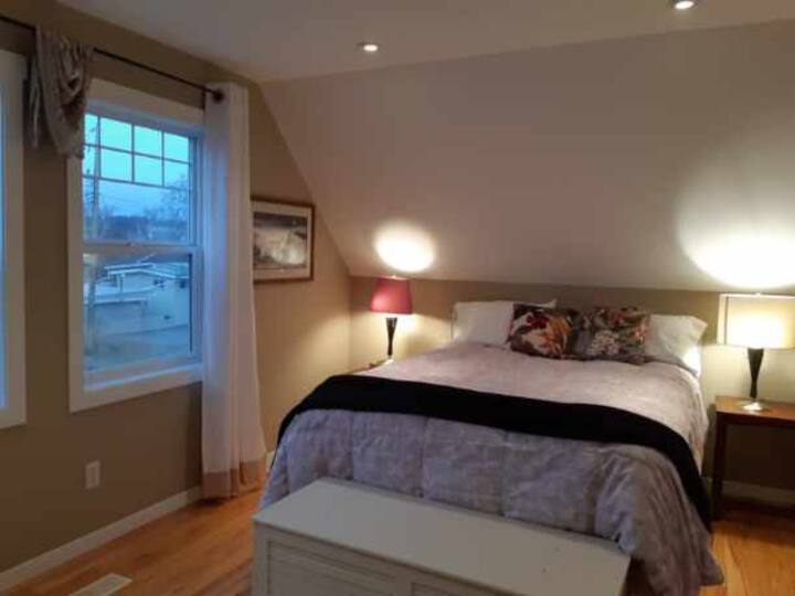 Crescents Suite - Close To Downtown And Hospital. - Prince George