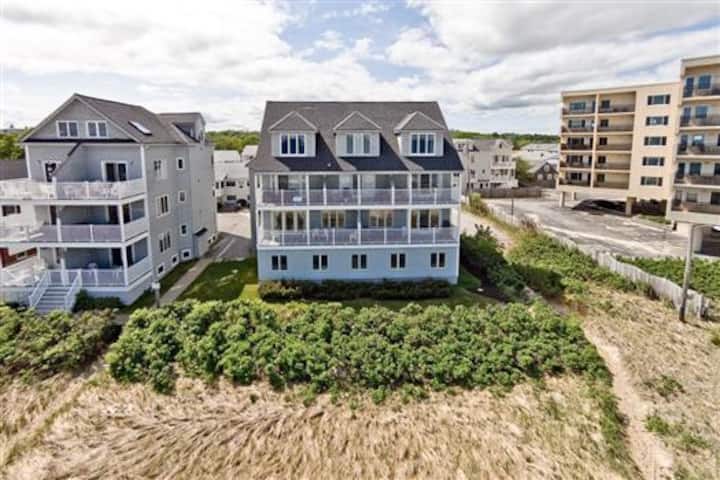 Ocean Front Condo- Old Orchard Beach Me-inactive - Old Orchard Beach